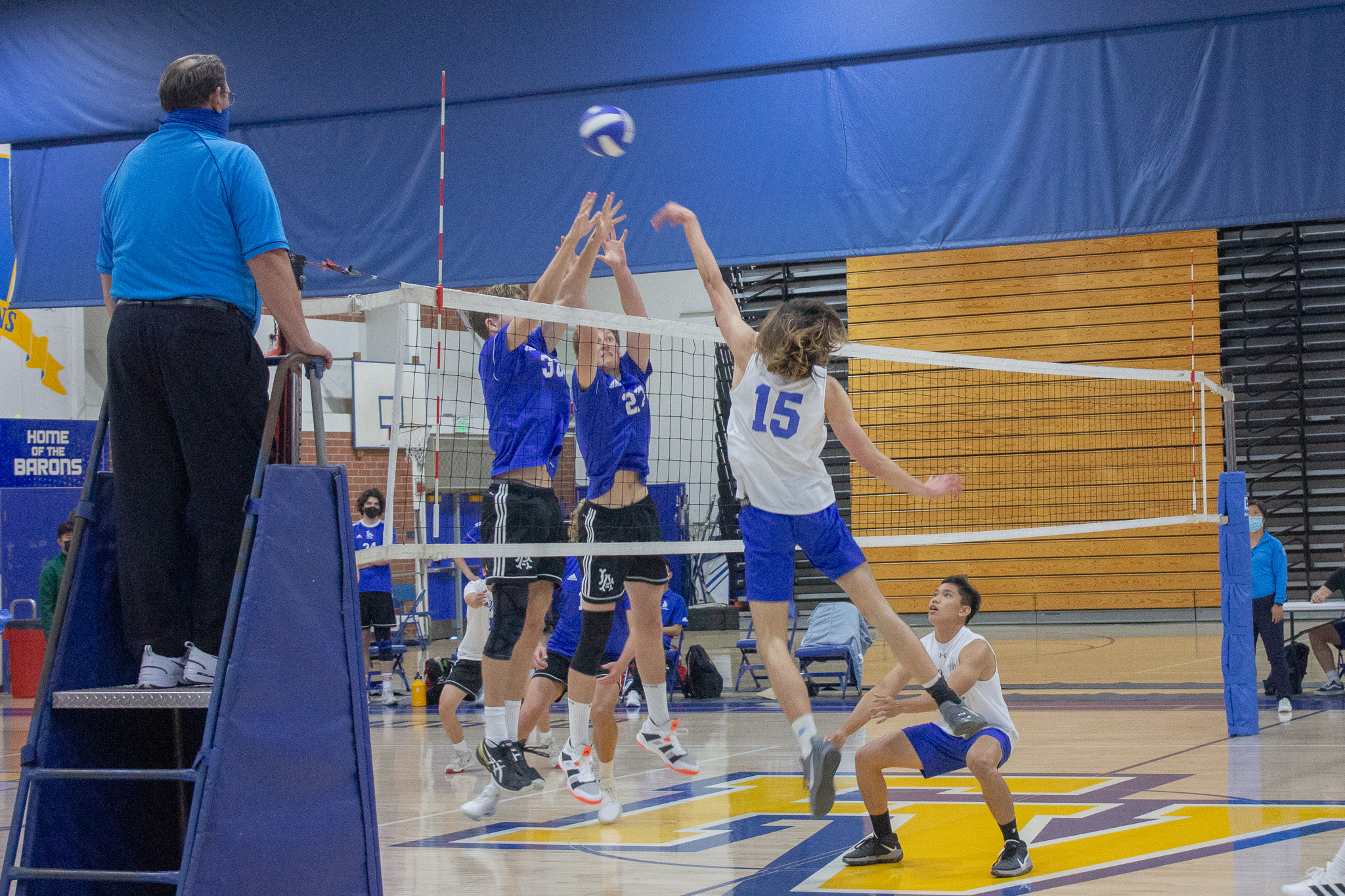 Boys’ volleyball snatched by Griffins’ talons at close game – Baron News